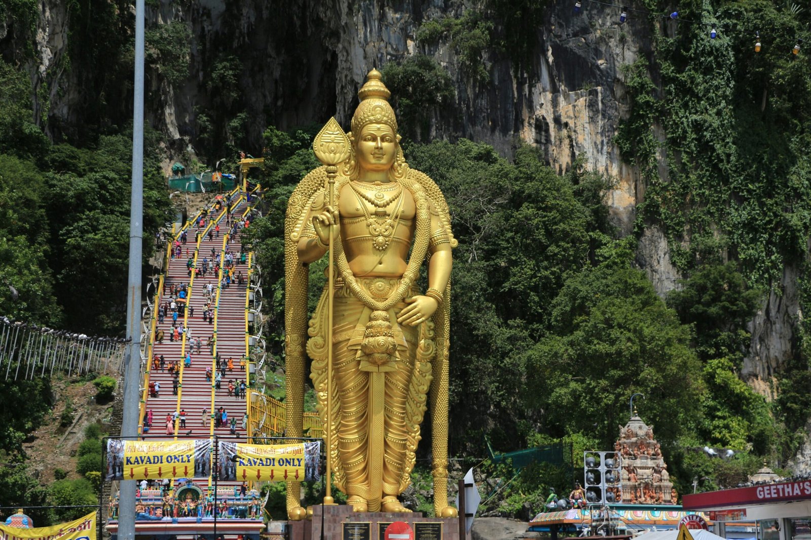 Genting & Batu Caves Malaysia 4 Nights 5 Days Tour Package | Rongo Holidays